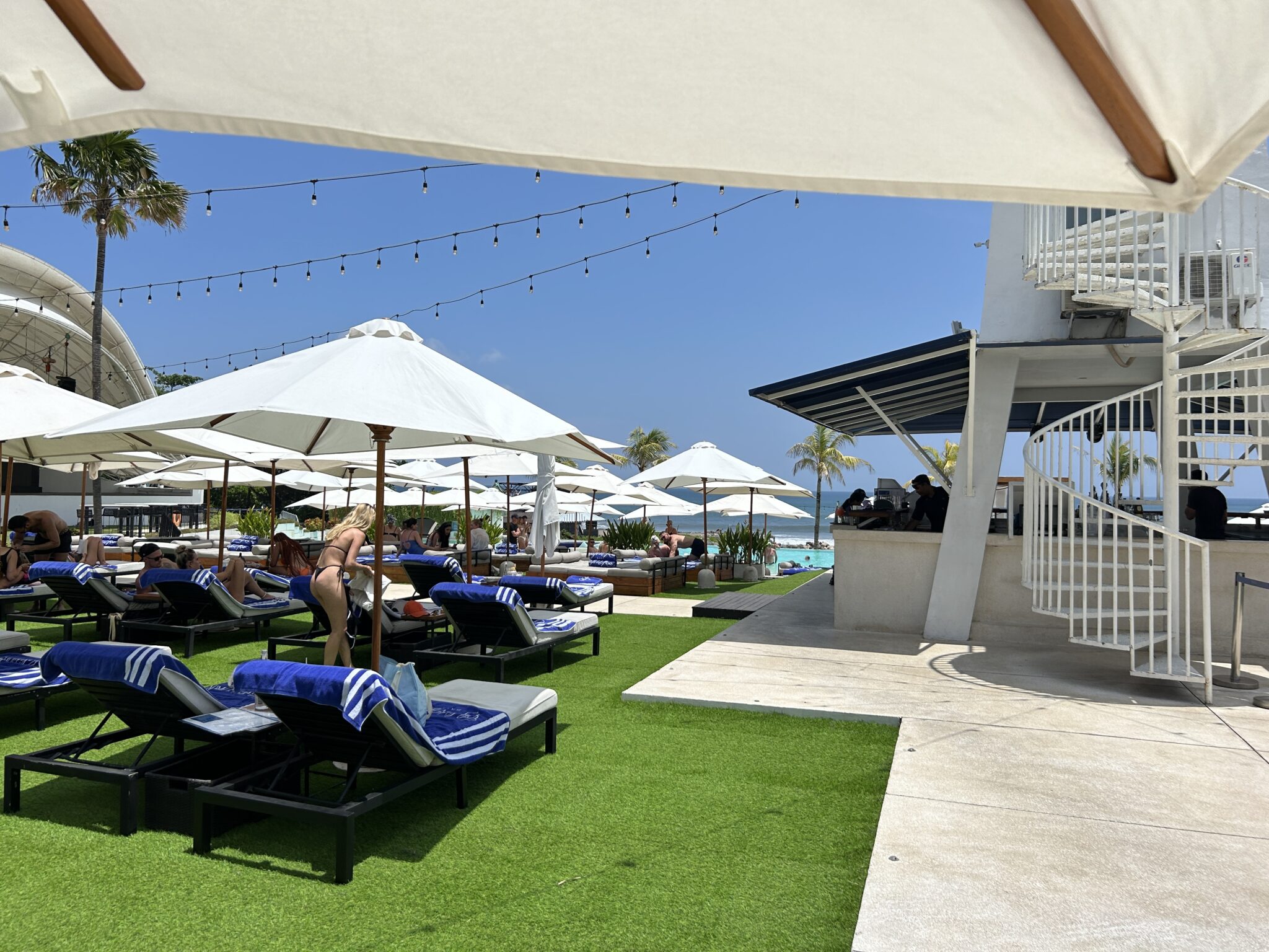 Cafe Del Mar Bali Review: Is It A Slice Of Ibiza In The Southern ...